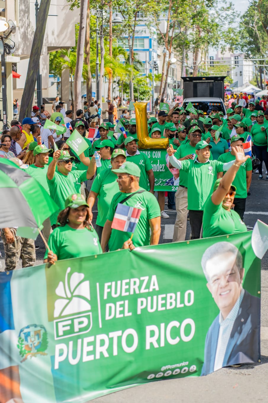 Masiva participación de la Fuerza del Pueblo en la Parada Dominicana de ...