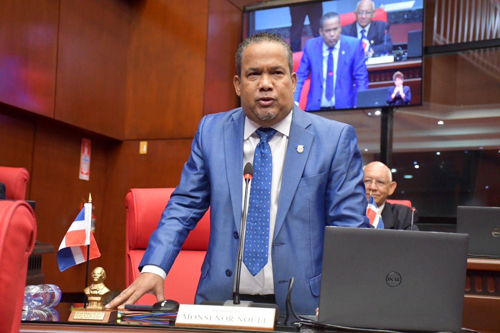 Senador Héctor Acosta consolida liderazgo político con una gestión ...